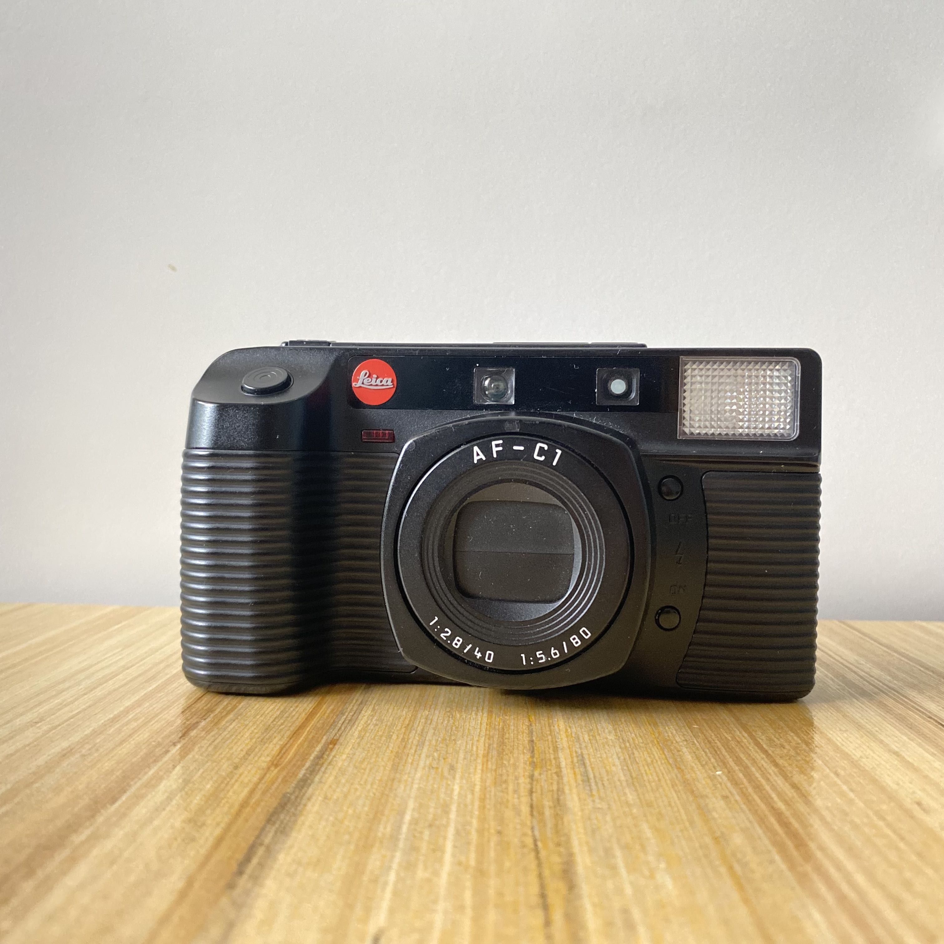 (RUSH) Leica AF-C1 Film Camera, Photography, Cameras on Carousell