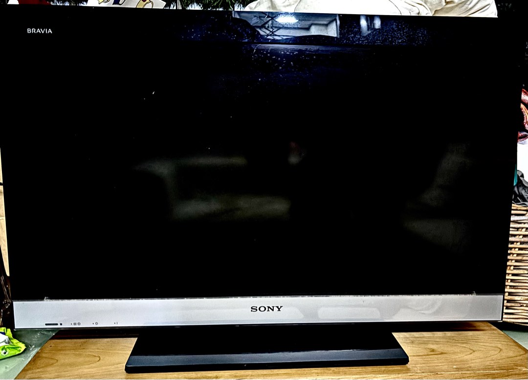 Sony Bravia TV, TV & Home Appliances, TV & Entertainment, TV on Carousell