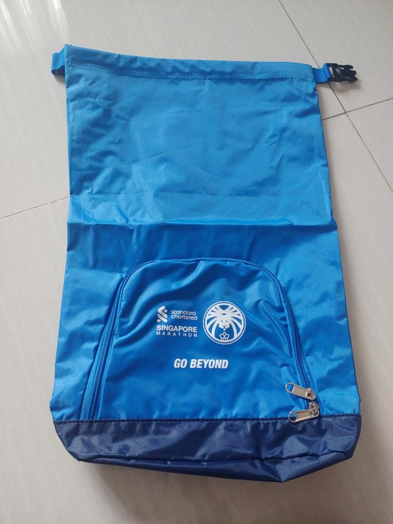Standard Chartered Marathon 2023 bag, Men's Fashion, Bags, Sling Bags ...