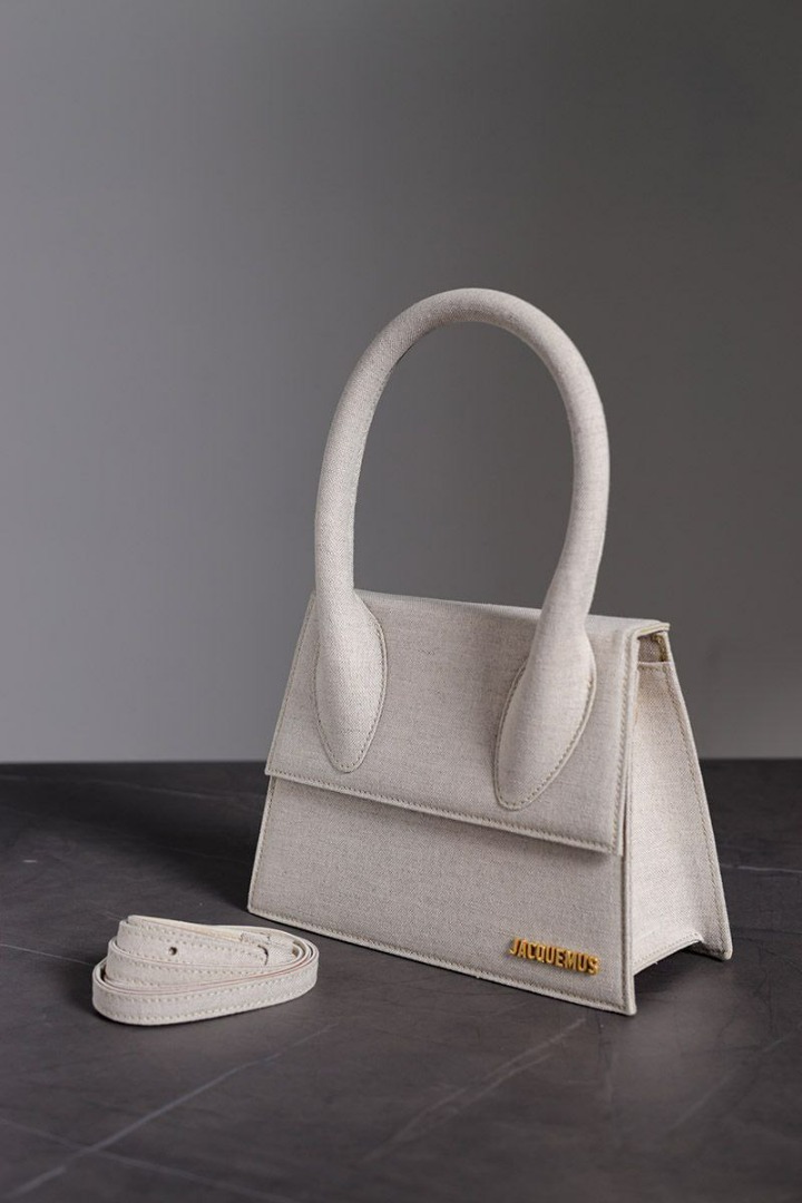 Tas JACQUEMUS Le Grand Chiquito in Light Greige Linen, Barang Mewah ...