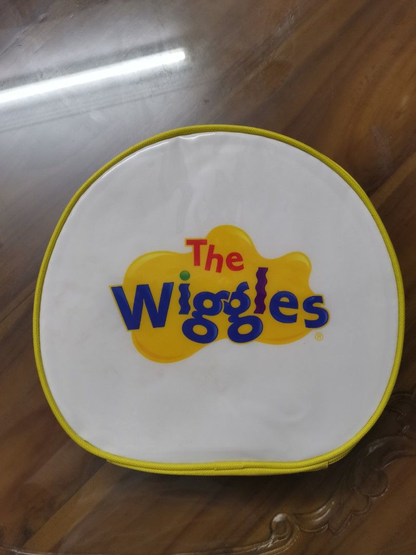 The Wiggles Lunch Bag / Beg Bekal, Babies & Kids, Babies & Kids Fashion ...