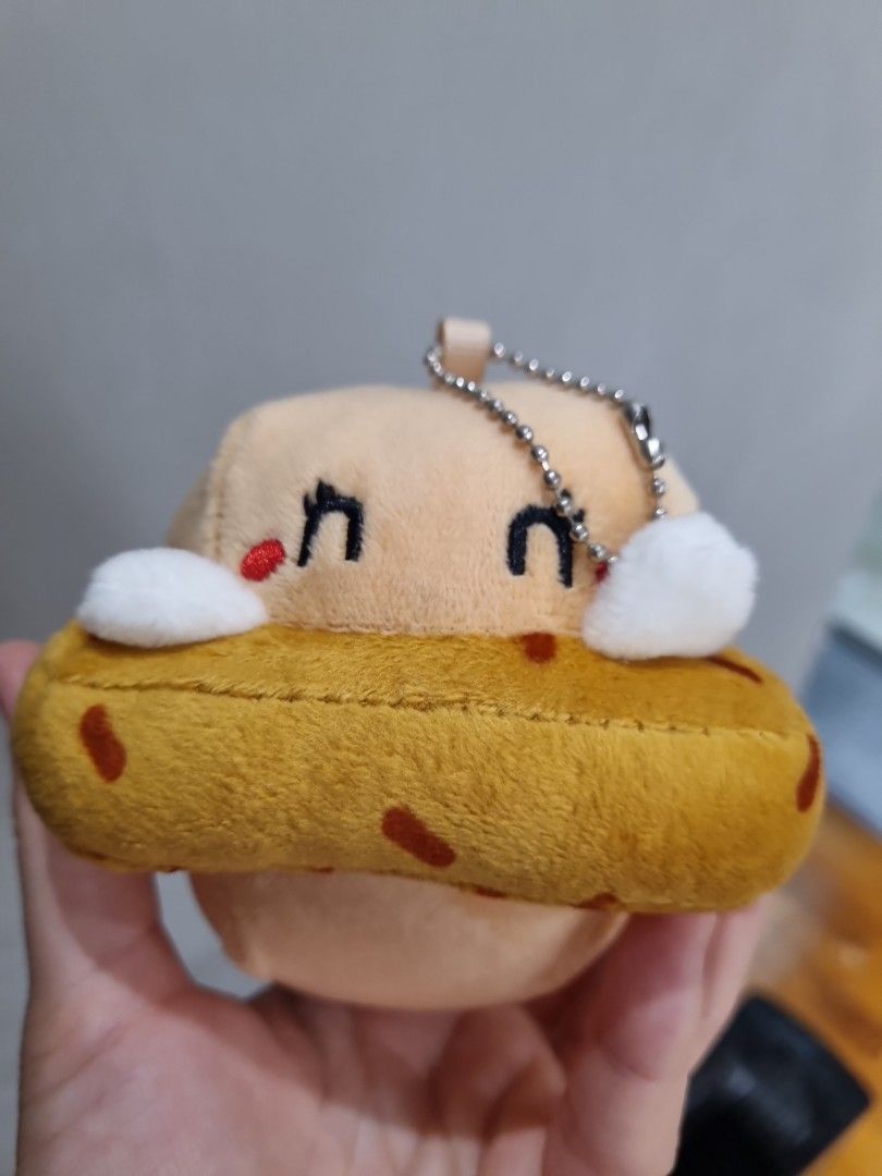 Timezone burger keychain, Hobbies & Toys, Toys & Games on Carousell