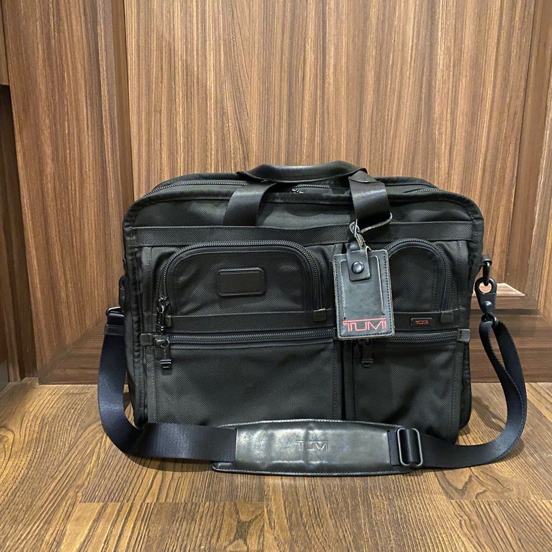 Tumi Alpha 2 Expandable brief original asli Tumi, Fesyen Pria, Tas ...