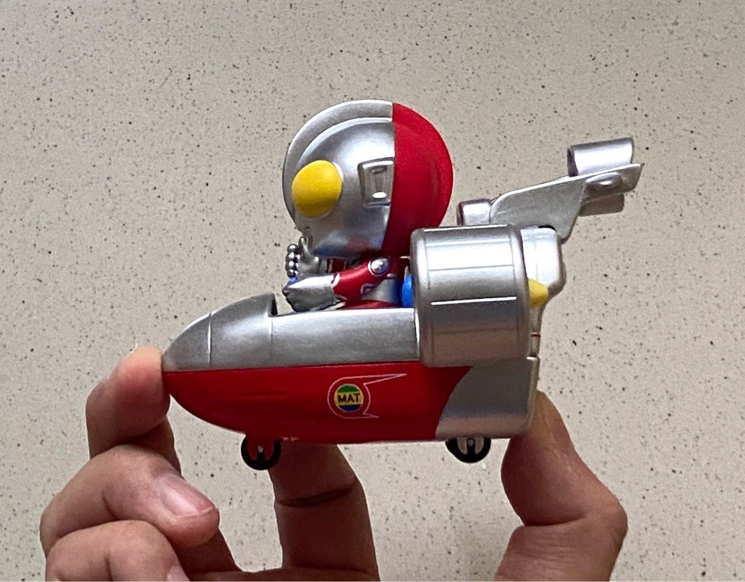 Ultraman Zoffy on MAT Gyro Action Figure & Vehicle Toy, Hobbies & Toys ...
