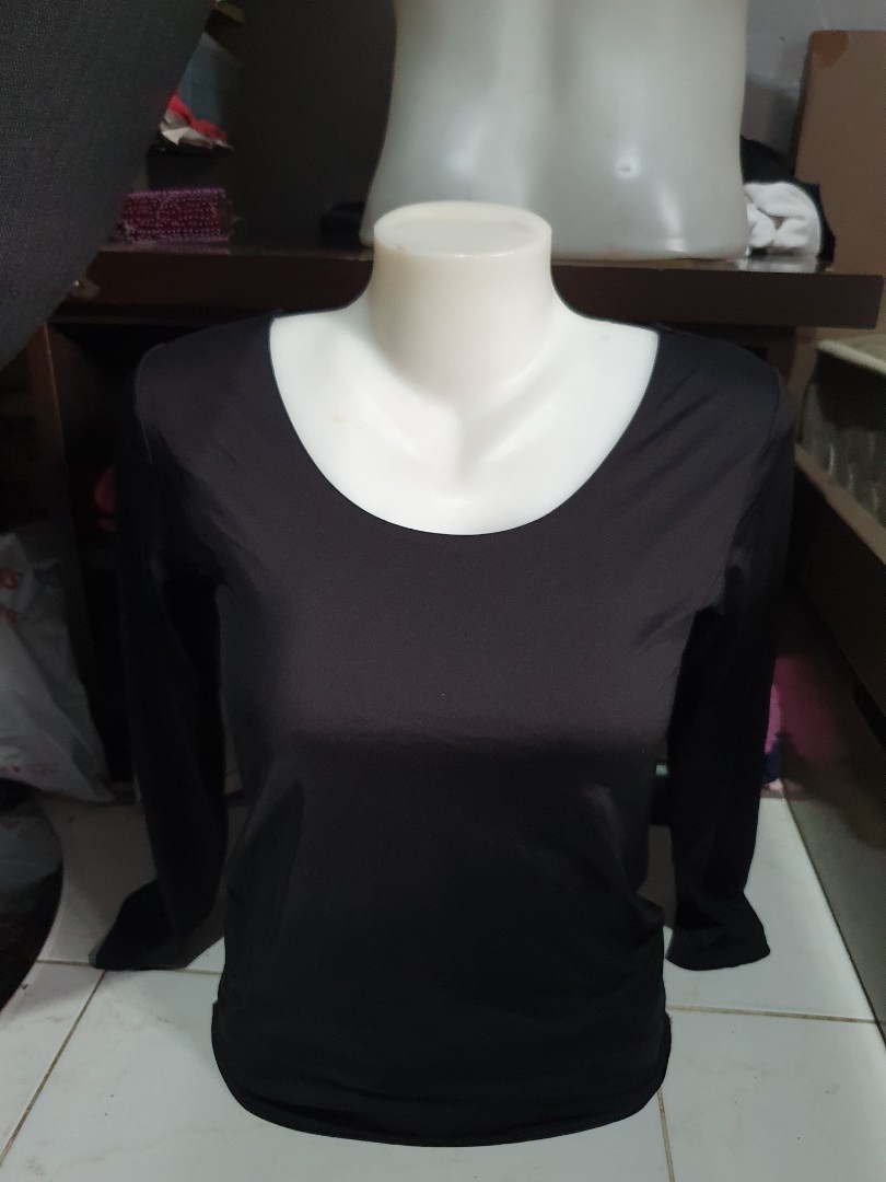 Uniqlo Airism Compression, Women's Fashion, Tops, Longsleeves on Carousell