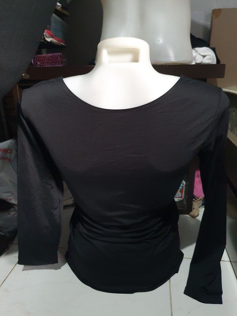 Uniqlo Airism Compression, Women's Fashion, Tops, Longsleeves on Carousell