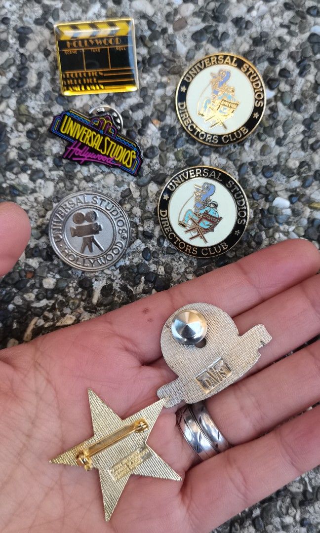 UNIVERSAL STUDIOS metal pins, Hobbies & Toys, Memorabilia ...