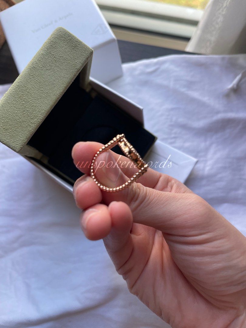 Van Cleef & Arpels VCA Rose Gold Guilloche and Carnelian Reversible ...