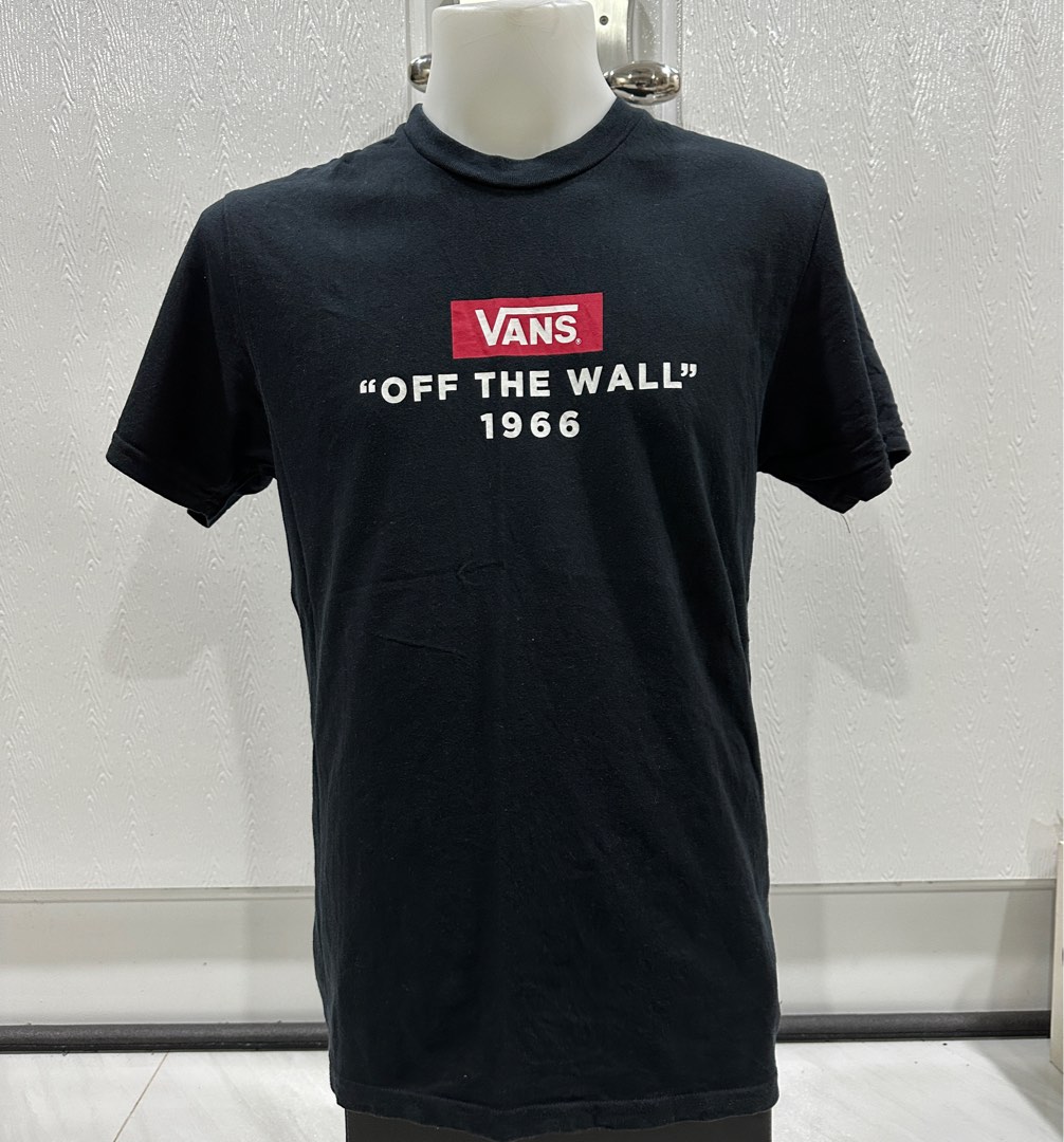 VANS BOX LOGO ORIGINAL, Men's Fashion, Activewear on Carousell