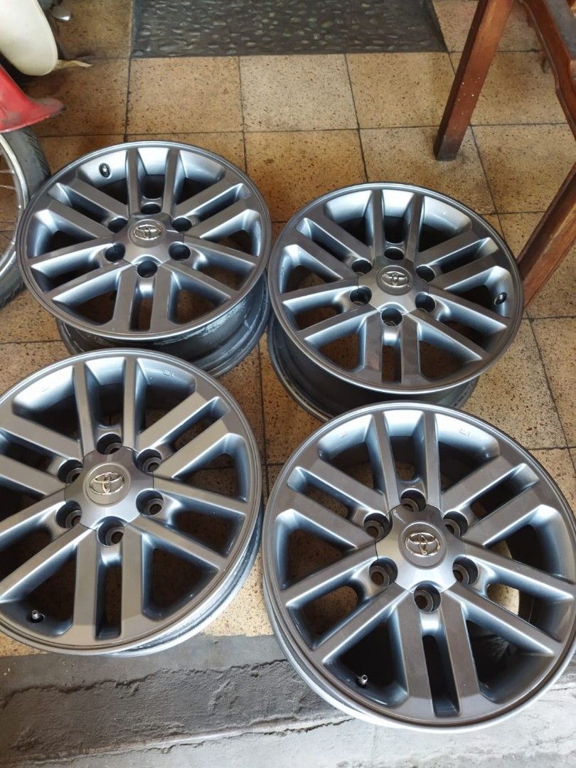 Velg Mobil oem original Toyota Fortuner vnt, Aksesoris Mobil di Carousell