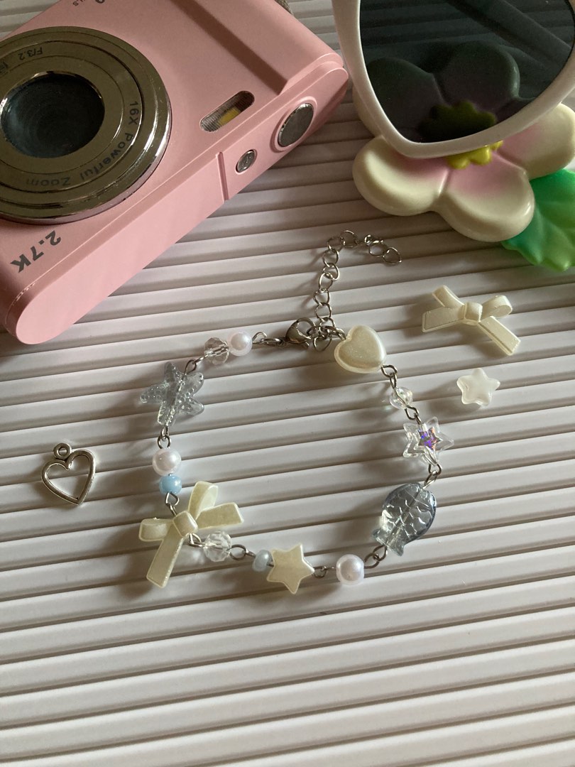 wave to earth inspired bracelet, Women's Fashion, Jewelry & Organisers ...