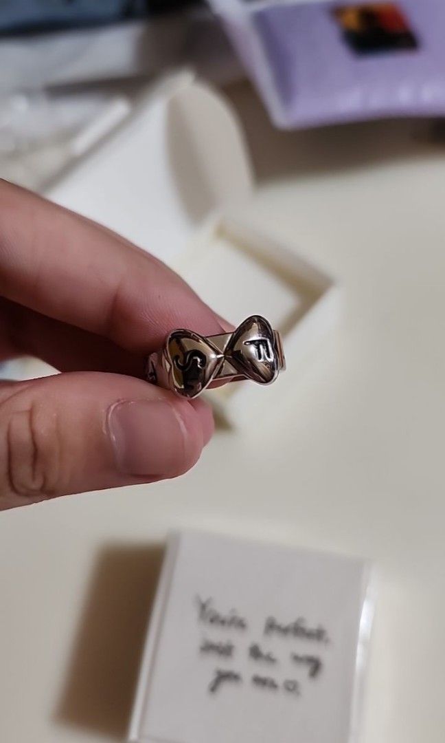 (WTS) skz Felix ring official merch, Hobbies & Toys, Memorabilia ...