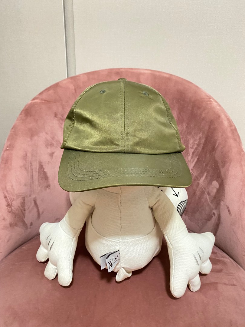 Zara satin cap, Men's Fashion, Watches & Accessories, Caps & Hats on ...