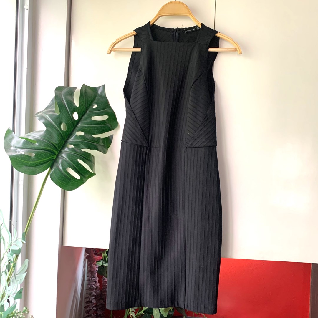 Zara Pin Stripe Thick Fabric Black Dress, Women's Fashion, Dresses ...