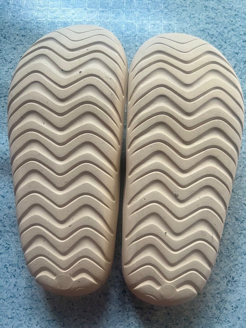 Adidas Flip flop, Women's Fashion, Footwear, Slippers and slides on ...