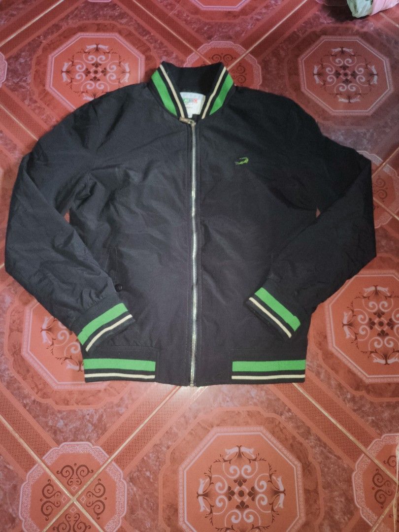 Cartelo bomber jacket, Women's Fashion, Coats, Jackets and Outerwear on ...
