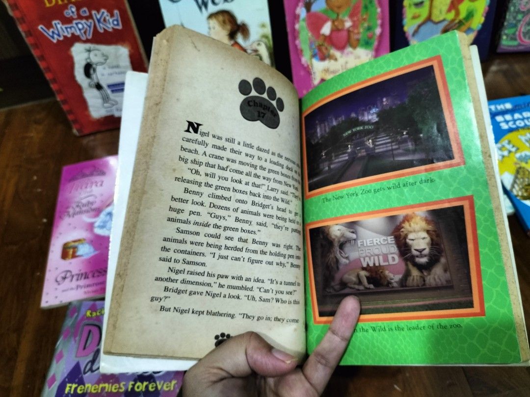 Children books Cathy Cassidy the tiara club , Charlotte's Web candy ...