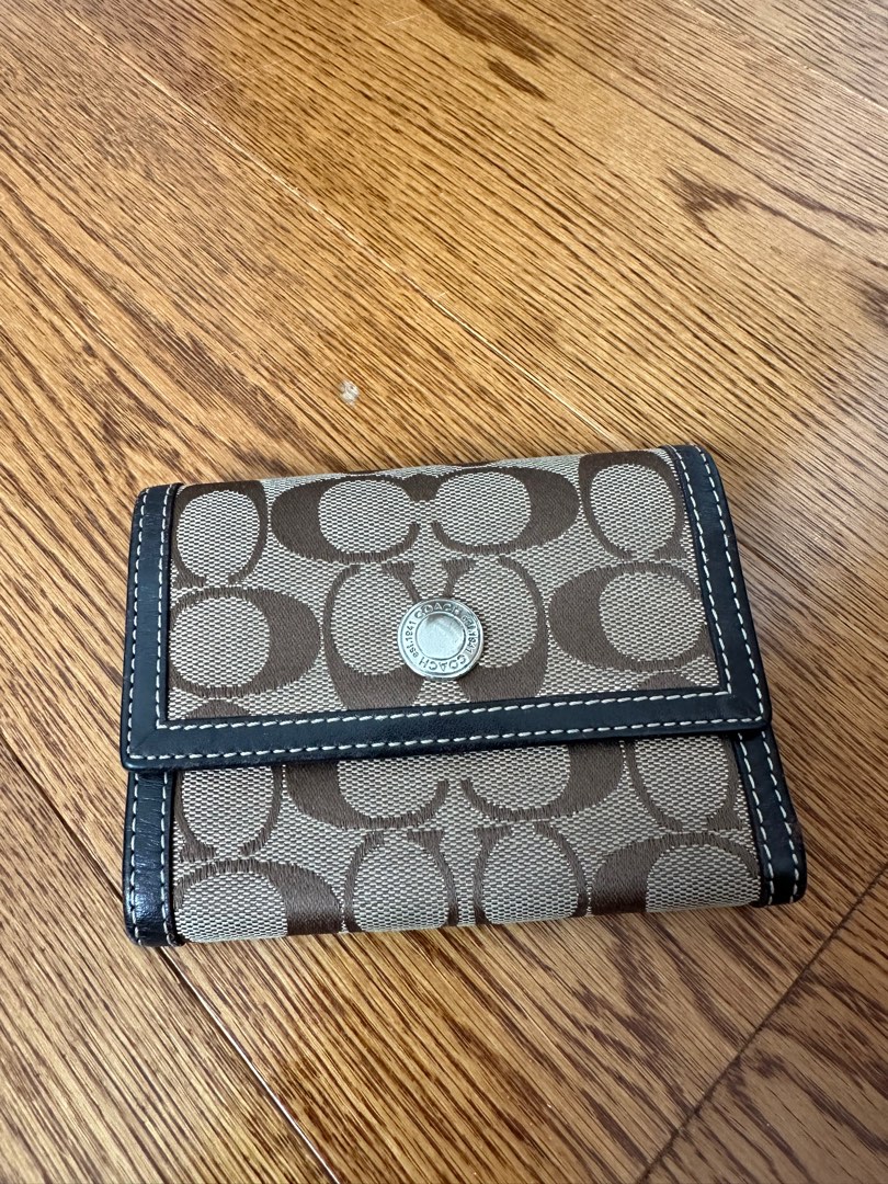 Coach Wallet, Women's Fashion, Bags & Wallets, Wallets & Card Holders ...