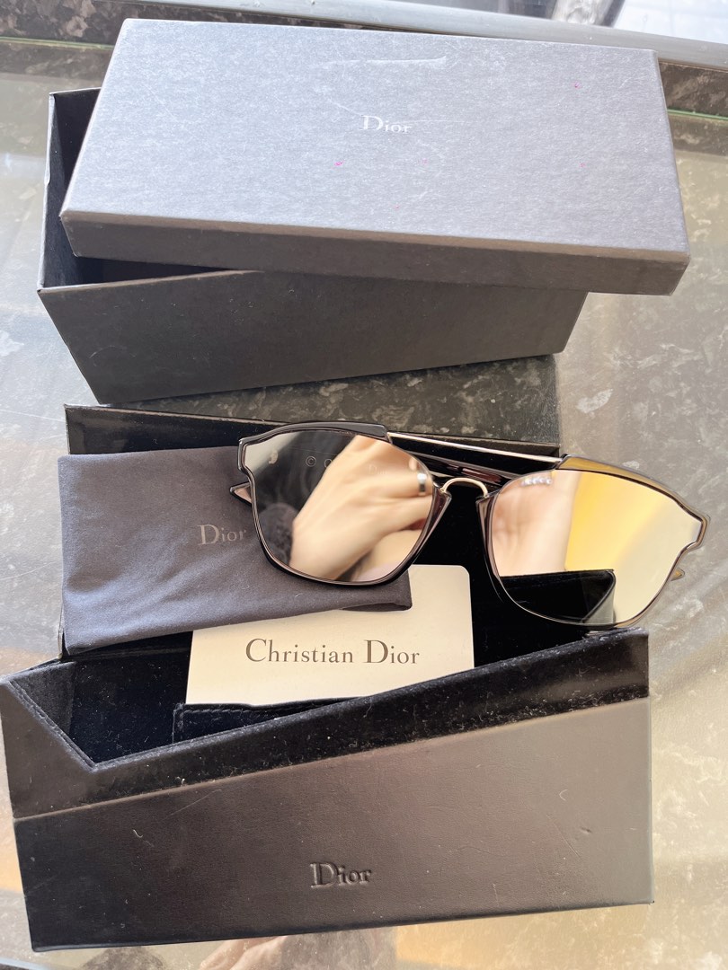 CD 墨镜 Dior Abstract Christian Dior sunglasses, 她的時尚, 手錶及配件, 墨鏡、眼鏡在旋轉拍賣