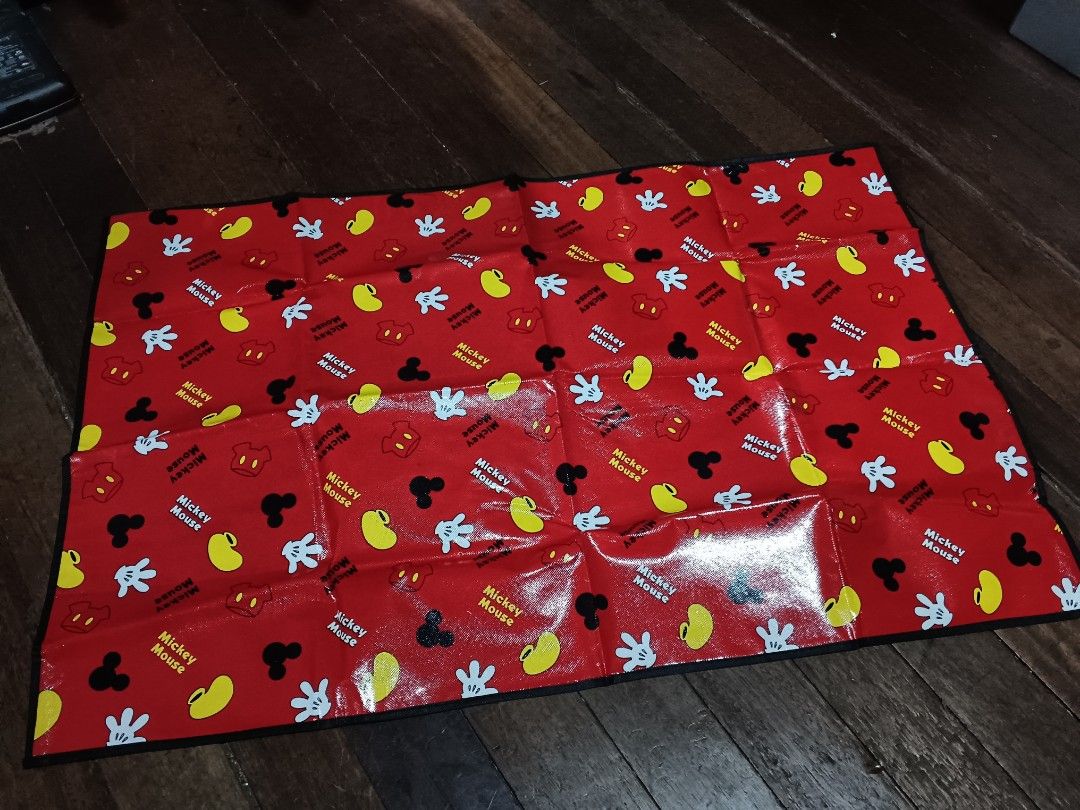 Disney Mickey mouse mat Christmas design, Furniture & Home Living, Home ...