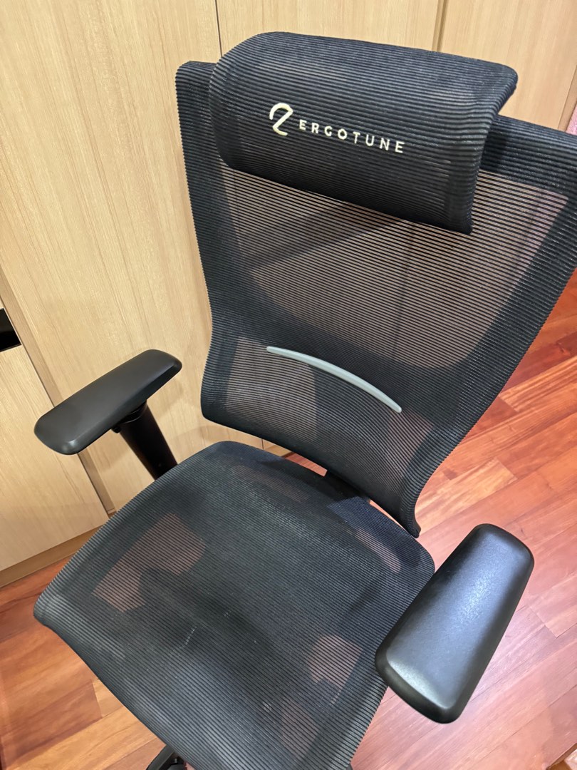Ergotune Supreme, Furniture & Home Living, Furniture, Chairs on Carousell