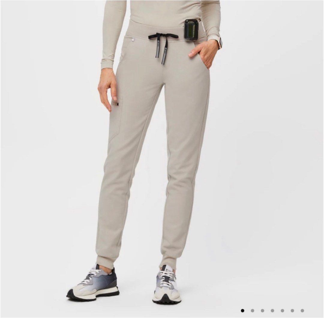 Figs scrubs in Bone (Catarina top and Zamora pants), Women's Fashion ...