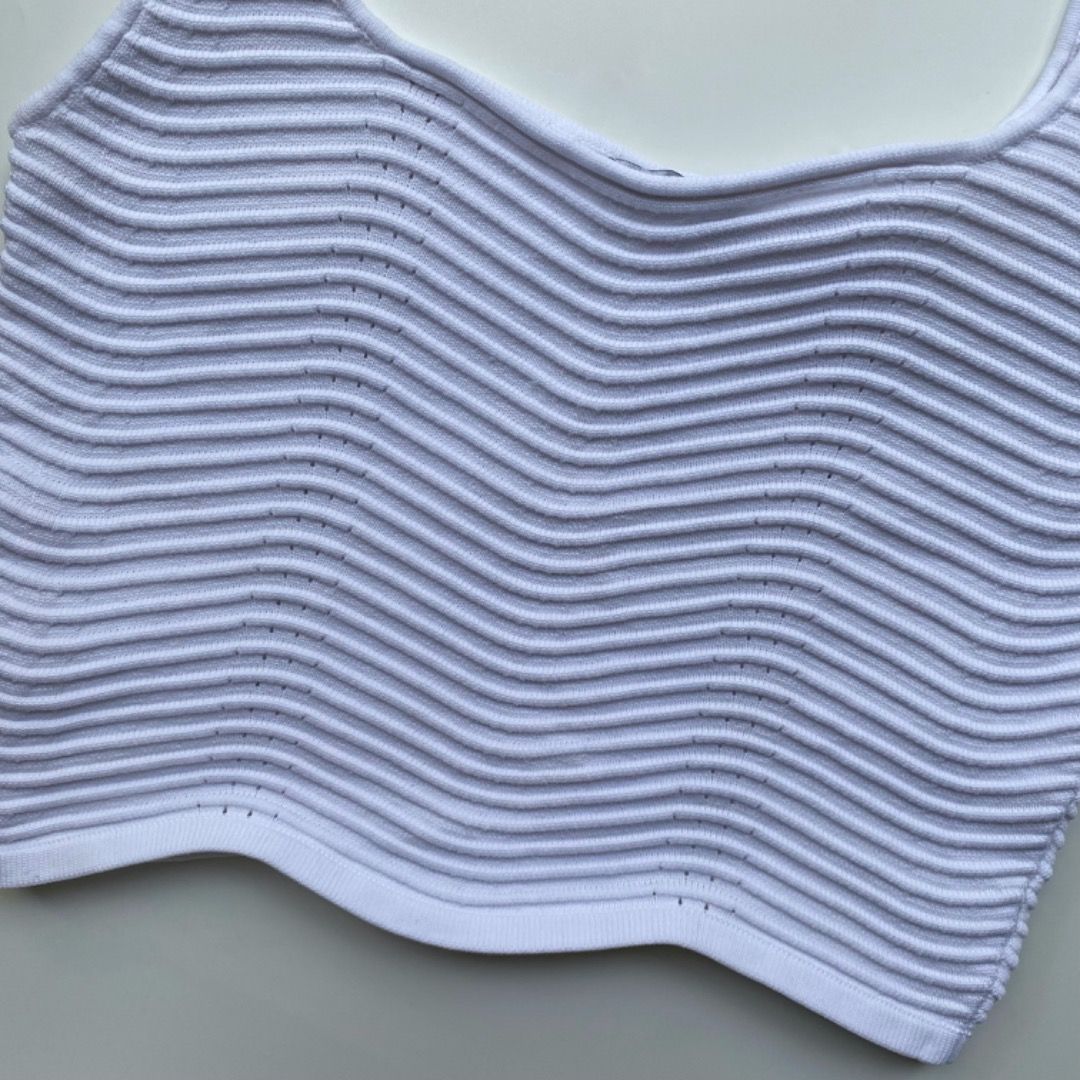 Ghanda White Tank Top, Women's Fashion, Tops, Sleeveless on Carousell