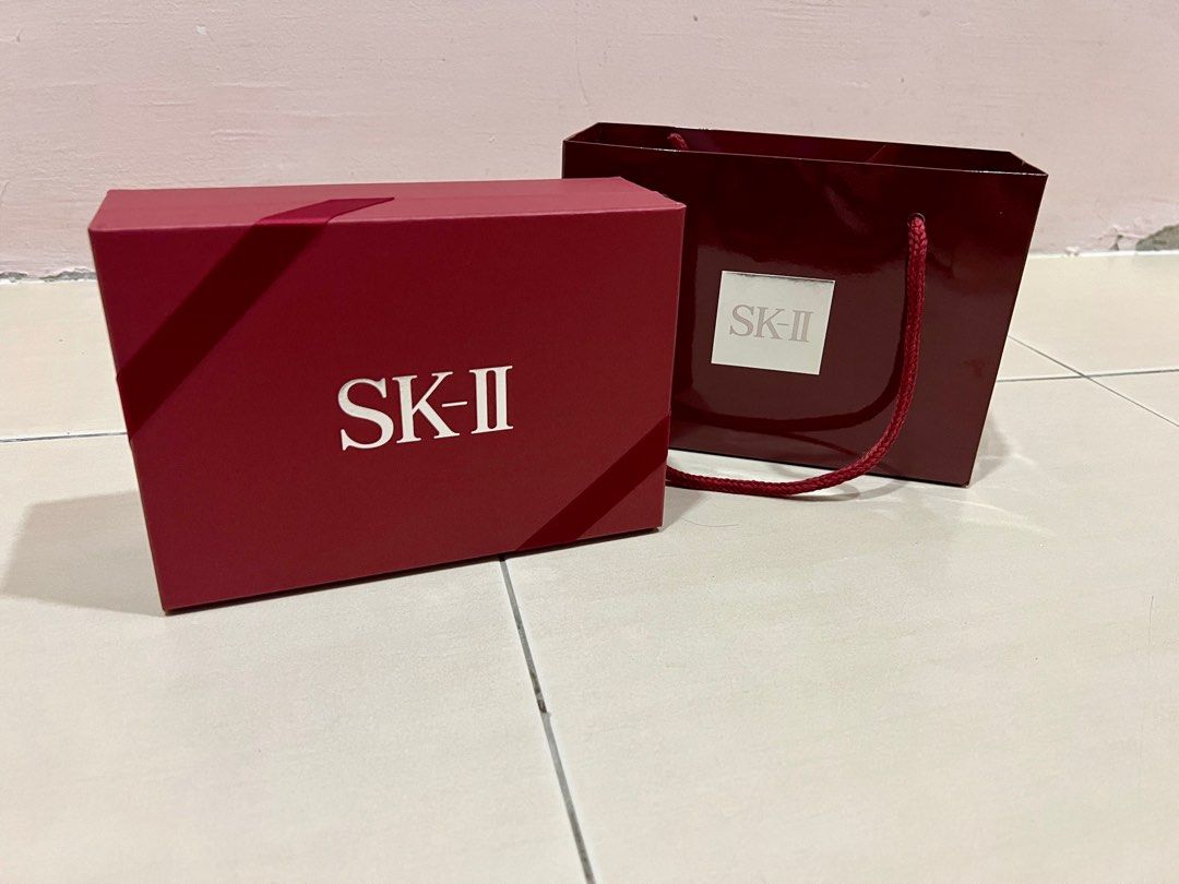 Gift Box paper bag tracing paper SK2, Furniture & Home Living, Home ...