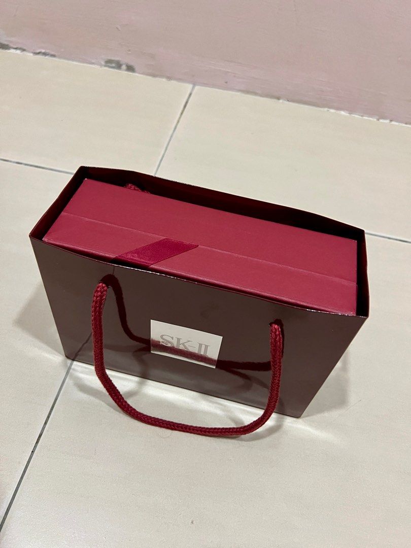 Gift Box paper bag tracing paper SK2, Furniture & Home Living, Home ...