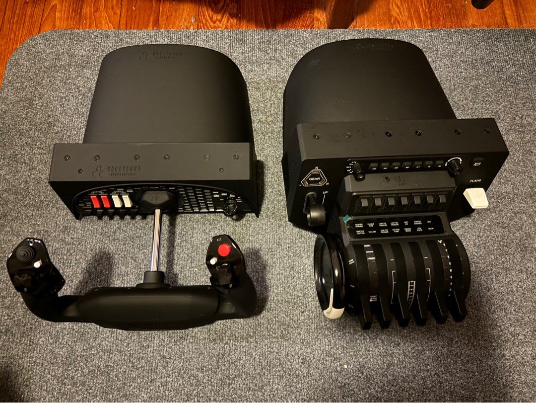Honeycomb yoke and throttle set, Video Gaming, Gaming Accessories ...