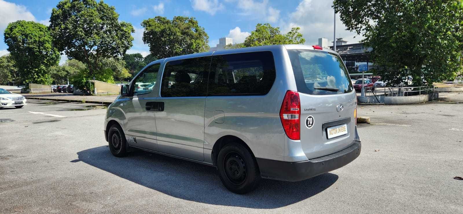Hyundai Starex Bus 2.5 CRDi 5-Door (A), Cars, Used Cars on Carousell