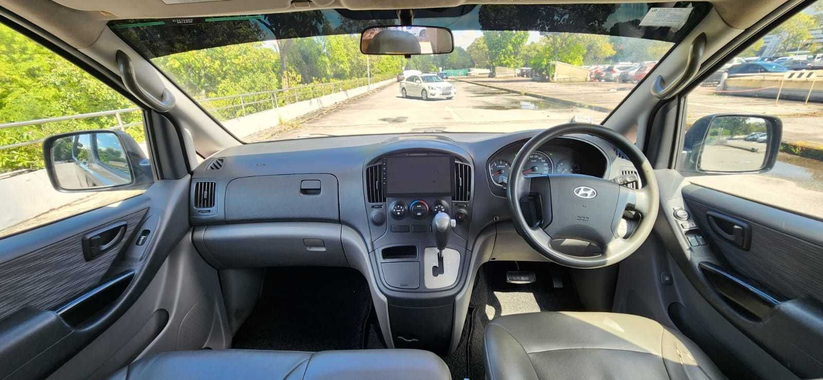 Hyundai Starex Bus 2.5 CRDi 5-Door (A), Cars, Used Cars on Carousell