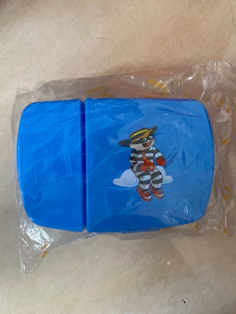 Kotak makan Mcd Gratis / lunch box gratis *SK, Kitchen & Appliances di ...