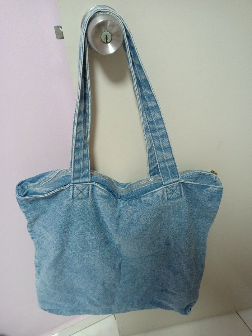 LIMITED EDITION BLACK PINK TYPO TOTE BAG, Women's Fashion, Bags ...