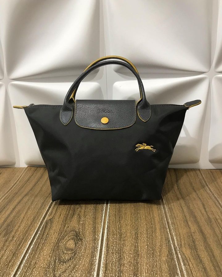 Longchamp Le Pliage made in France, Fesyen Wanita, Tas & Dompet di ...