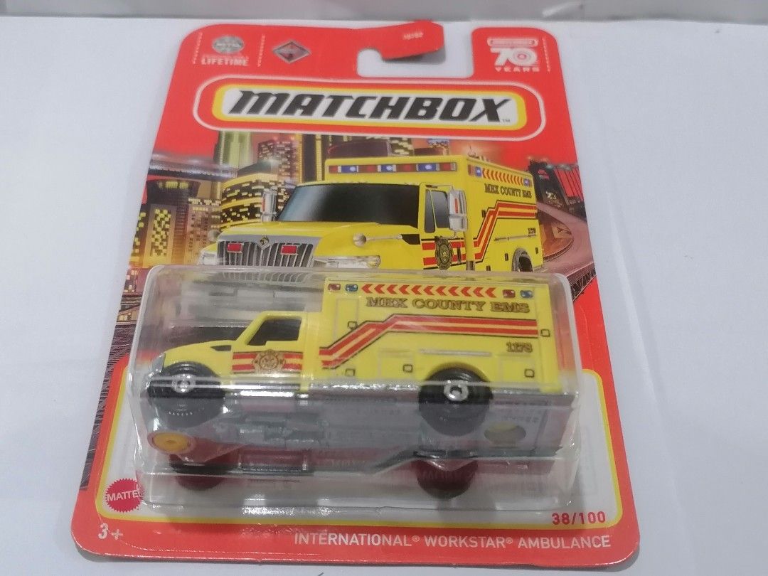 Matchbox 2023 MBX Metro International Workstar Ambulance - Yellow ...