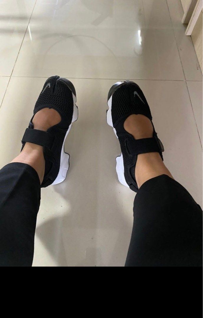 NIKE AIR RIFT, Fesyen Wanita, Sepatu di Carousell