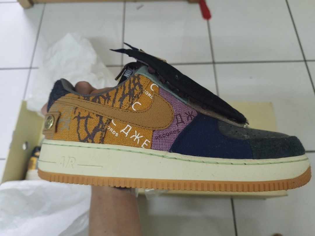 Nike x Travis Scott AF1, Men's Fashion, Footwear, Sneakers on Carousell