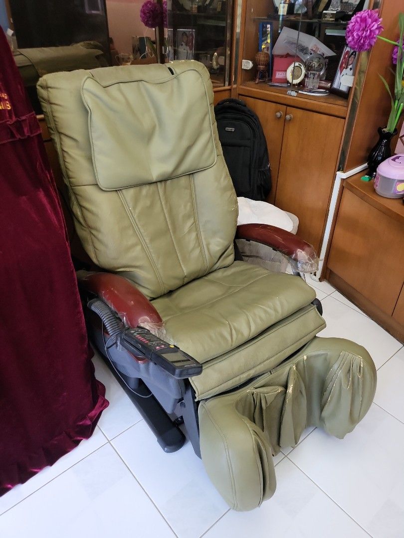 Osim Massage Chair, Health & Nutrition, Massage Devices on Carousell