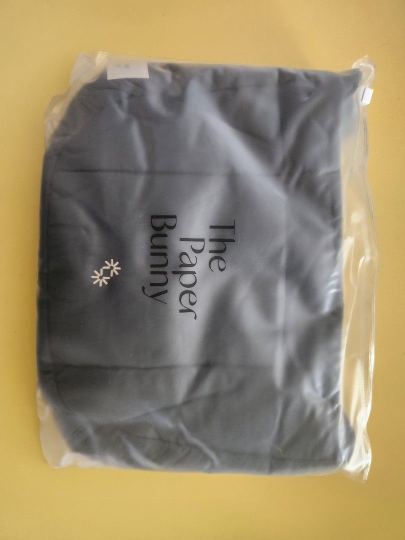 Paper Bunny Puffer Swing(Spade), Women's Fashion, Bags & Wallets ...