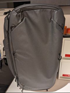 Peakdesign 45L backpack, Men's Fashion, Bags, Backpacks on Carousell