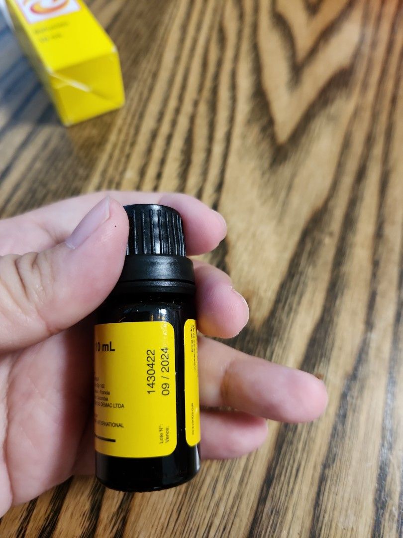 Pyralvex solution. For sore gums and mouth ulcers, Beauty & Personal ...