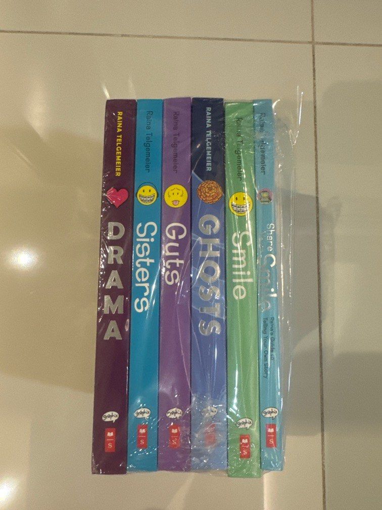 Raina Telgemeier Series (Sisters, Drama, Smile, Ghosts, Guts, Share ...
