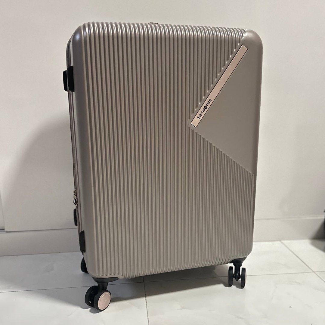 Samsonite Zeltus 69cm Spinner Expandable Luggage with Built-in Scale ...