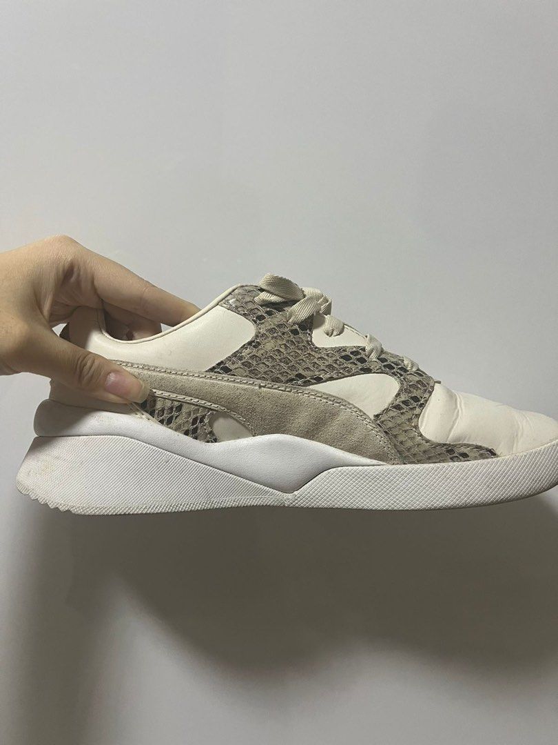 Sepatu puma original kulit ular, Fesyen Wanita, Sepatu di Carousell