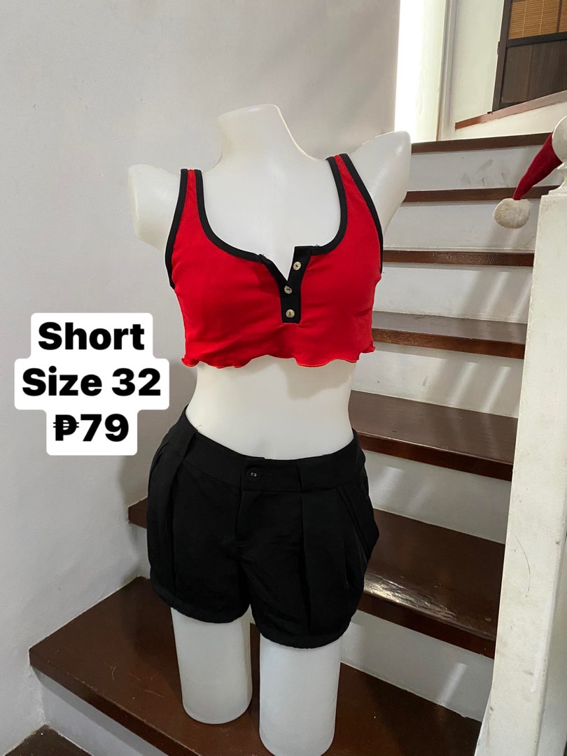 Short black large, Women's Fashion, Bottoms, Shorts on Carousell