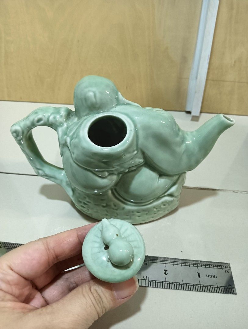Shou Xing Gong Porcelain Teapot, Hobbies & Toys, Collectibles ...