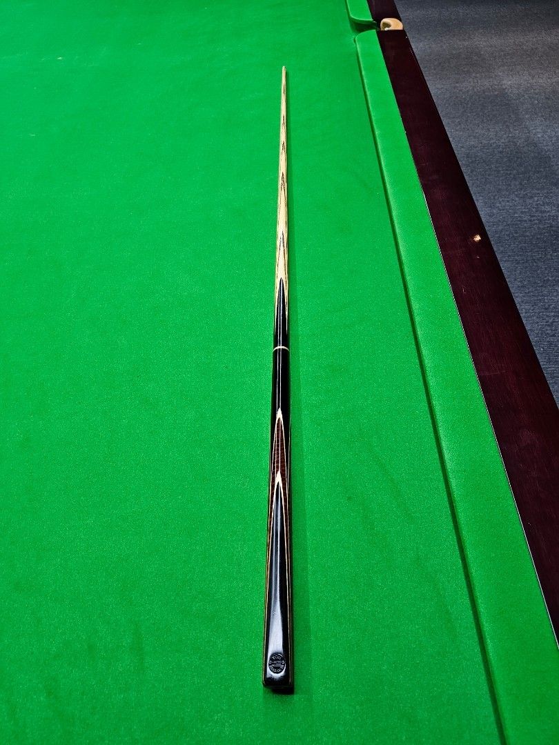 Snooker cue - Ton Praram, Sports Equipment, Sports & Games, Billiards ...