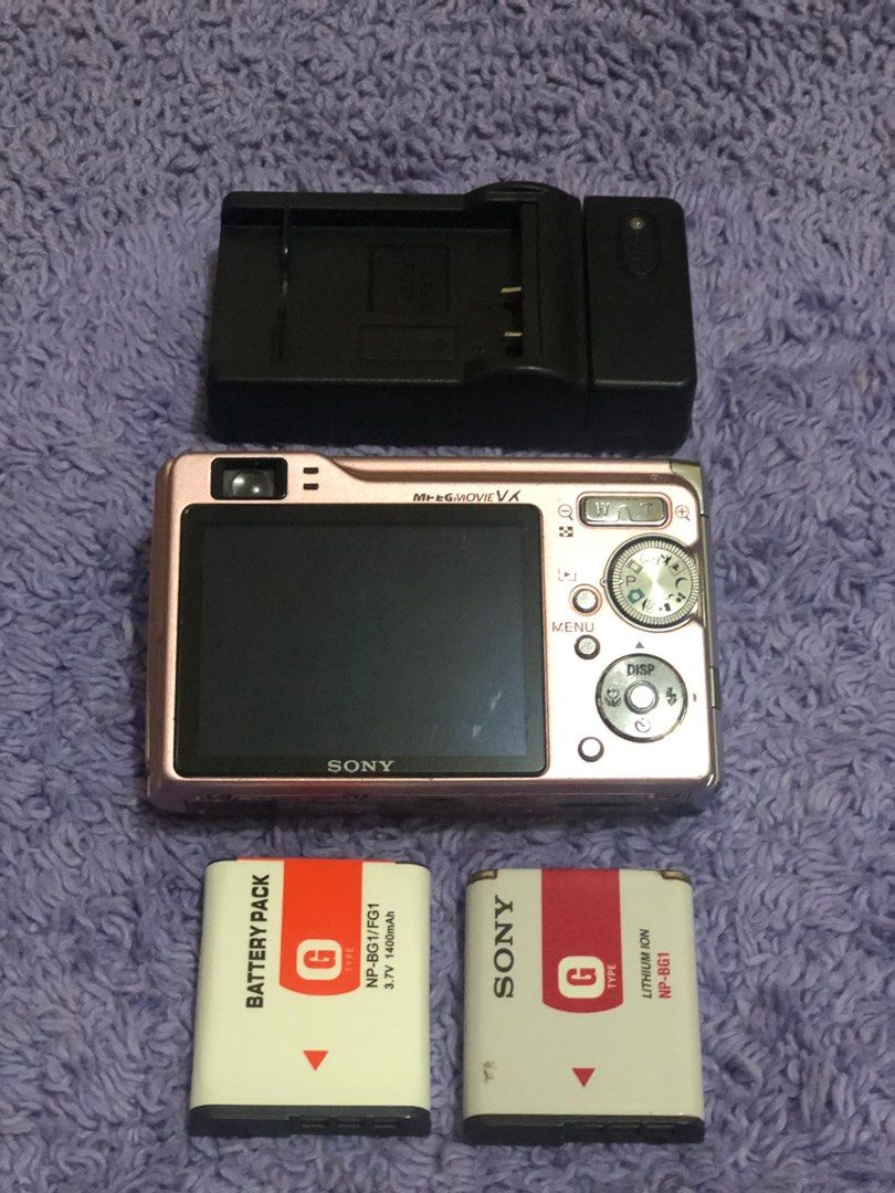 Sony Cybershot DSC-W80 Pink Digicam, Photography, Cameras on Carousell