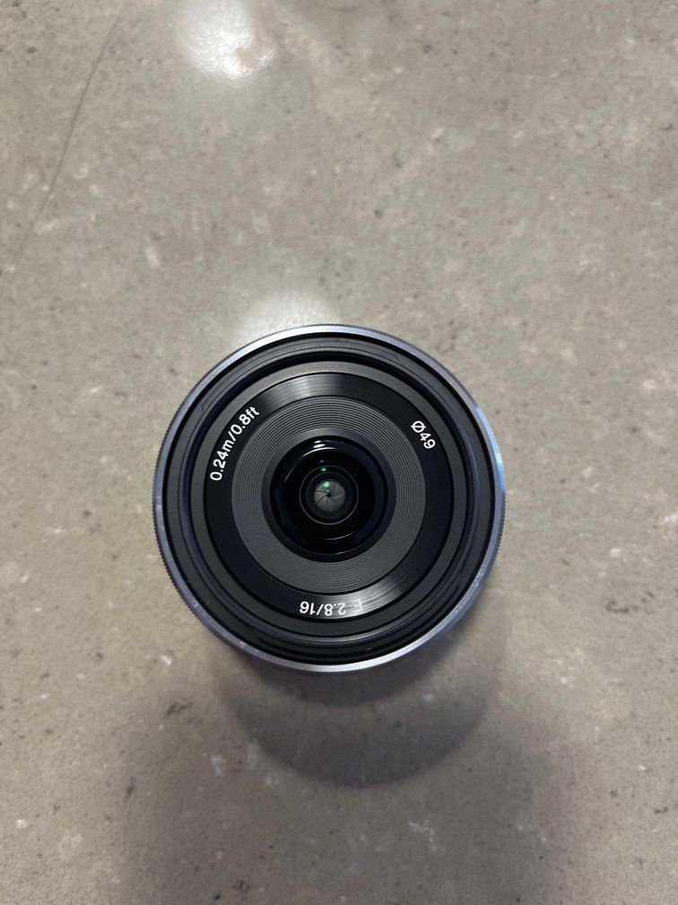 Sony e-mount 16mm f2.8 SEL16F28, Photography, Lens & Kits on Carousell